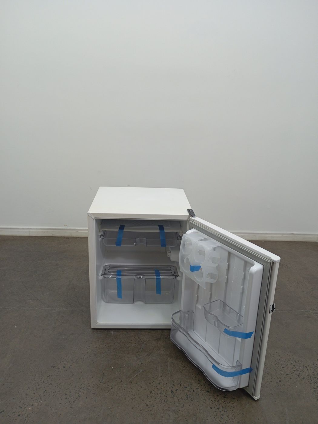 Frigobar Brastemp Retro 76l - Branco - TudoBônus