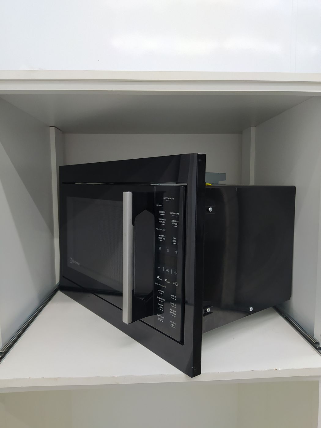 Micro-ondas Electrolux Me3bp Embutir 34l - Preto - TudoBônus